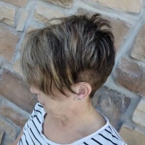 50 Fabulous Asymmetrical Pixie Cut for Women in 2022